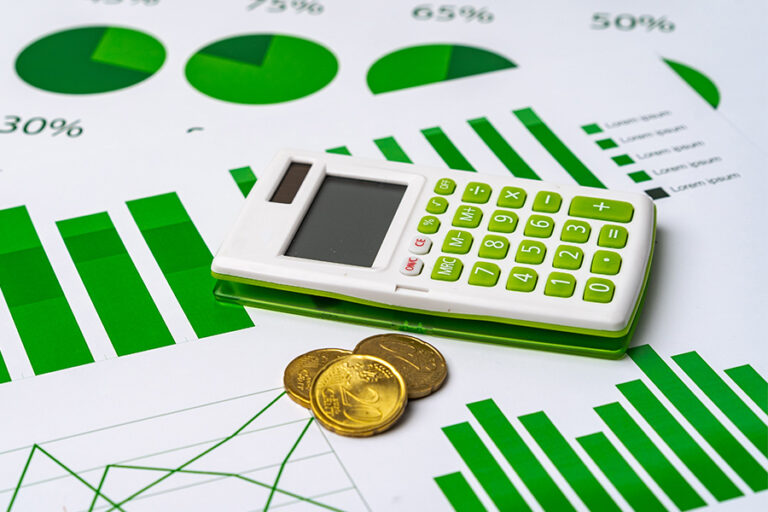 About – Finatomics